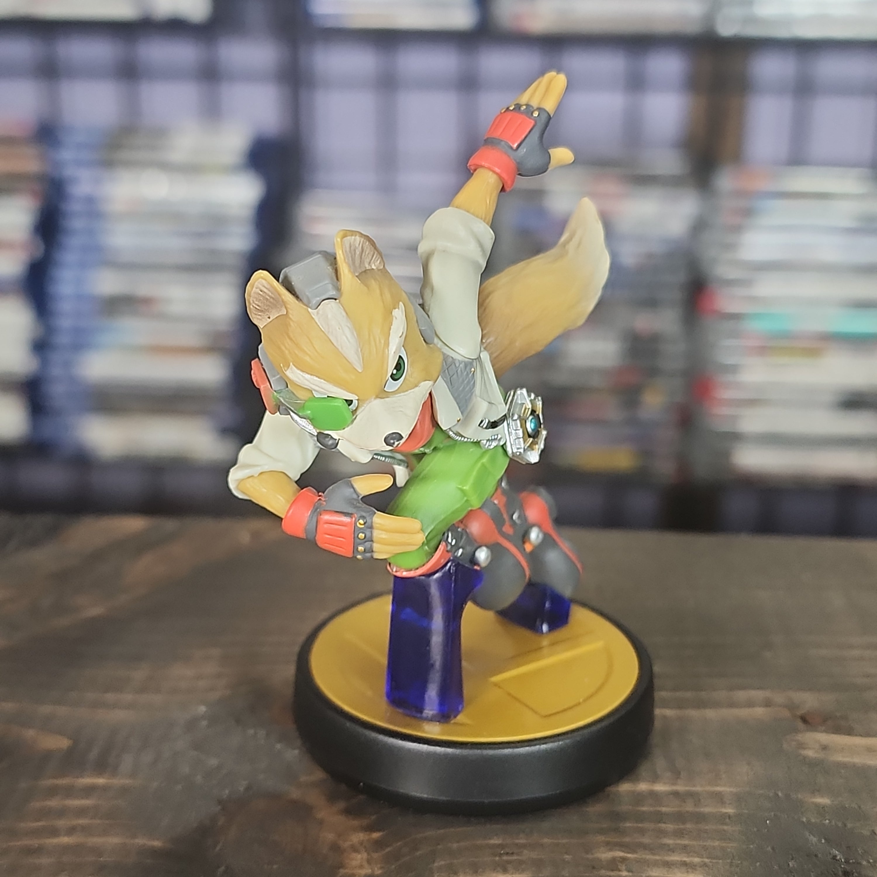 Smash Bros Fox Amiibo